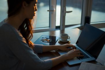 How to Overcome Distractions - 10 Simple Tips and Strategies for Overcoming